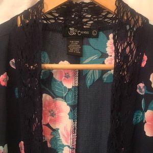 Miss Chievous | Sweaters | Nwt Miss Chievous Beautiful Light Floral ...